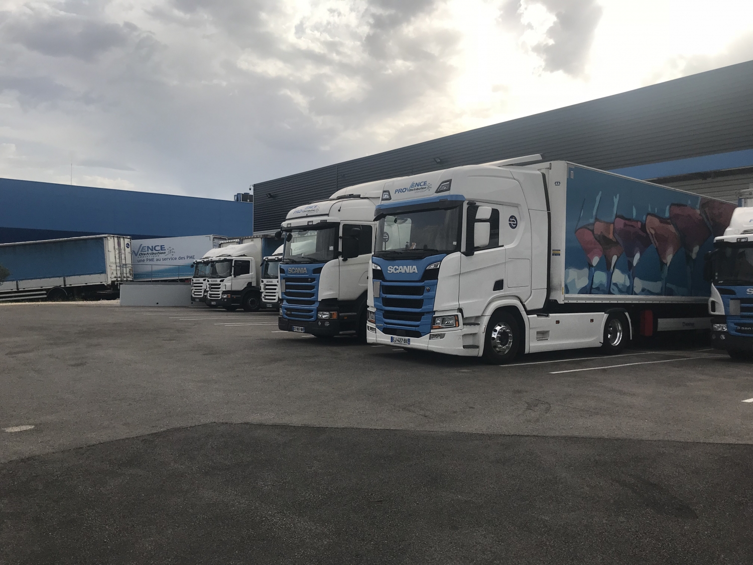 Provence-distribution-logistique-location-avec-conducteur | Provence ...